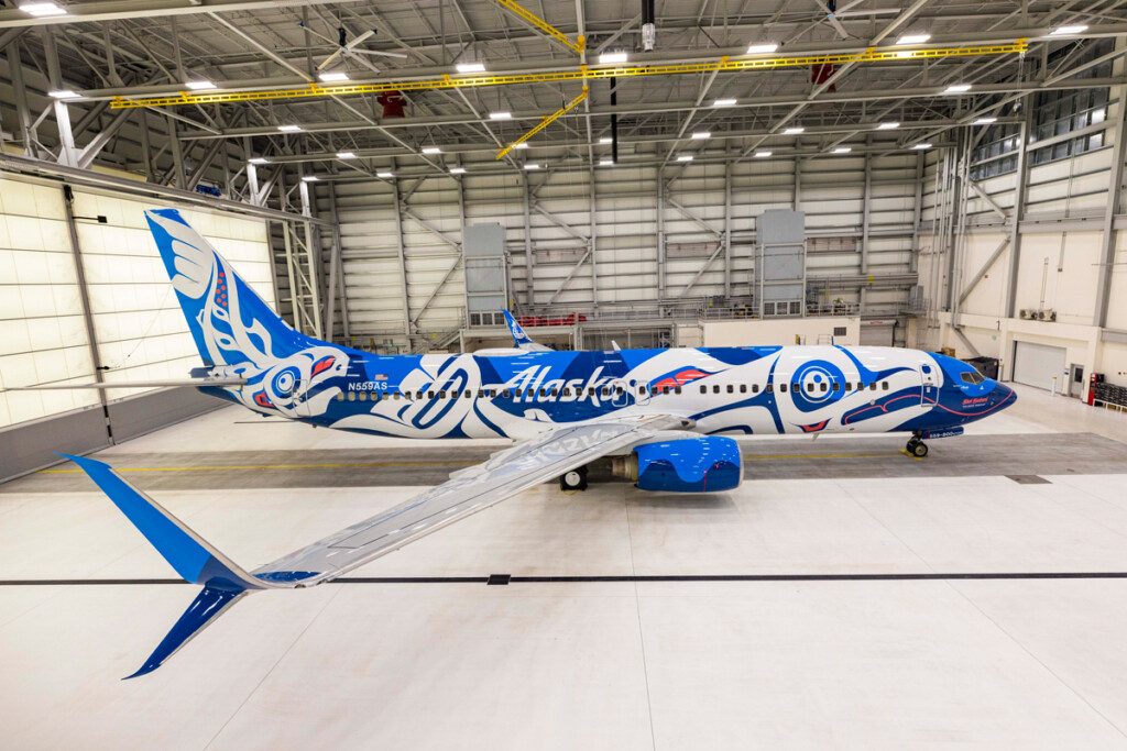 Alaska Airlines Unveils Salmon Livery to Celebrate Indigenous Culture ...
