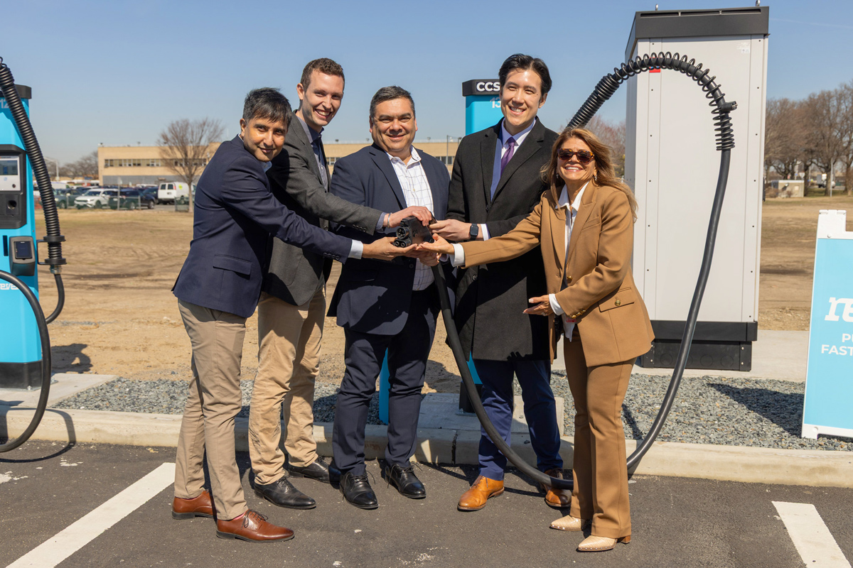 Revel and PANYNJ Open New EV Charging Station at JFK