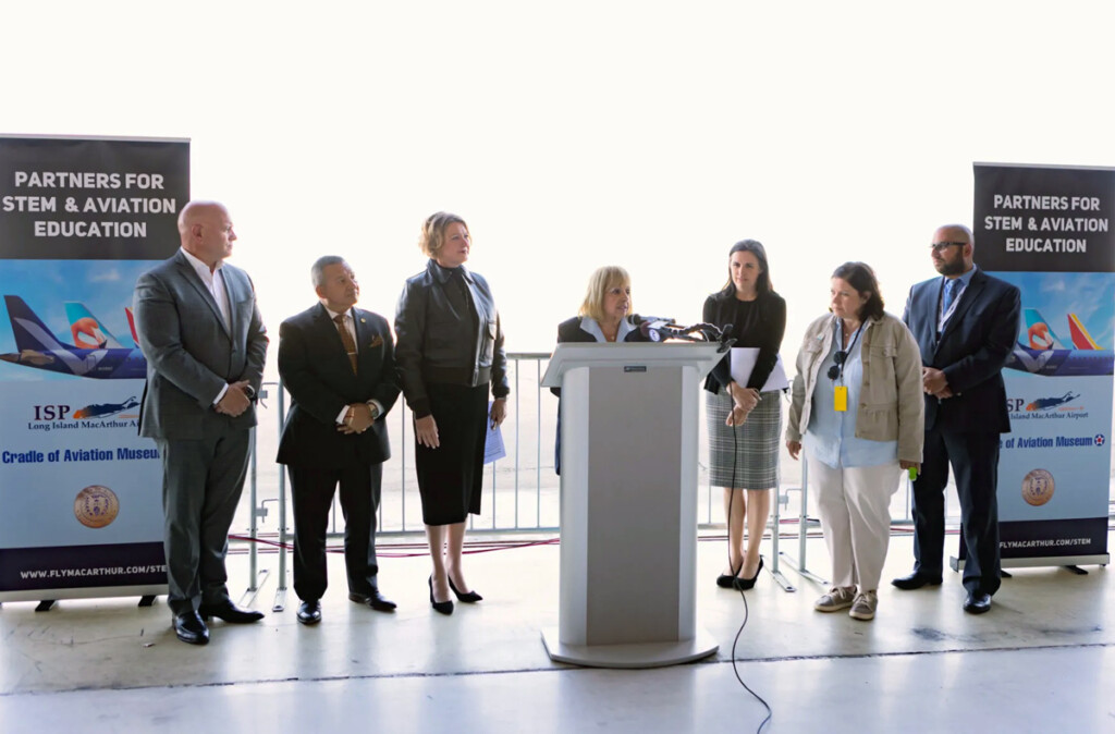Cradle of Aviation Museum and Long Island MacArthur Airport Join in an ...