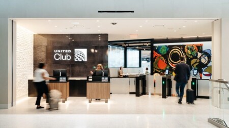 First Airport Lounge Opens at Newark Liberty International Airport's ...